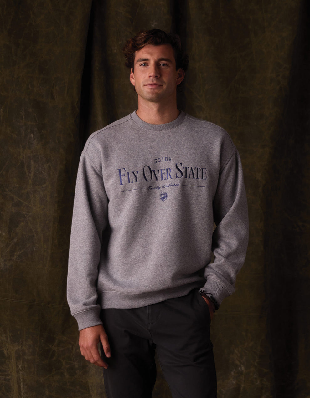 Normal Fleece Graphic Pullover in Heather Grey – The Normal Brand